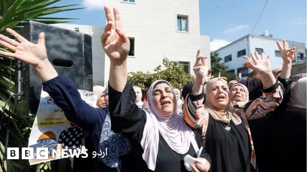 مغربی کنارے میں فلسطینیوں پر حملے: ’غزہ میں جنگ کا فائدہ اٹھا کر ہمیں ...