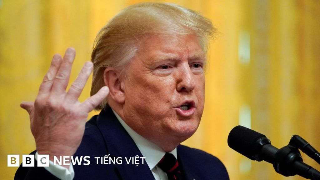 Thẩm phán buộc Trump nộp tám năm hồ sơ khai thuế - BBC News Tiếng Việt