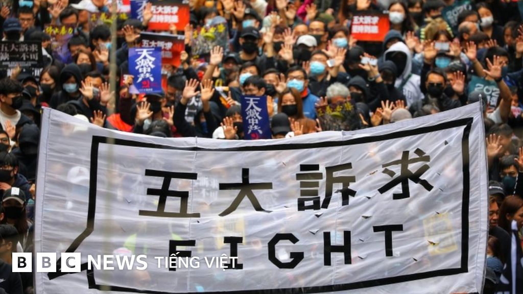 Hong Kong khởi đầu 2020 với đợt biểu tình mới - BBC News Tiếng Việt