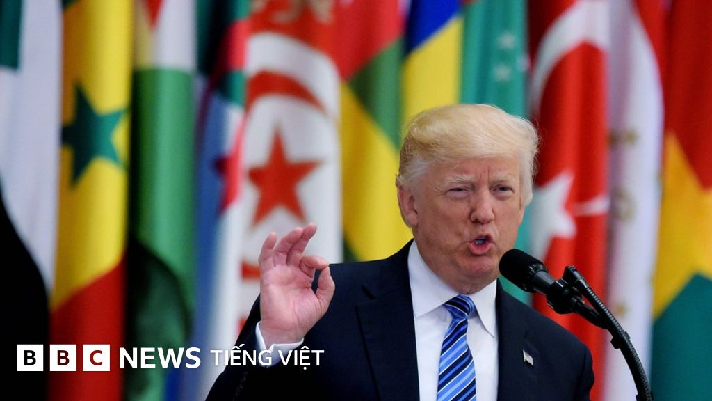 Donald Trump 'ủng hộ cô lập Qatar' - BBC News Tiếng Việt