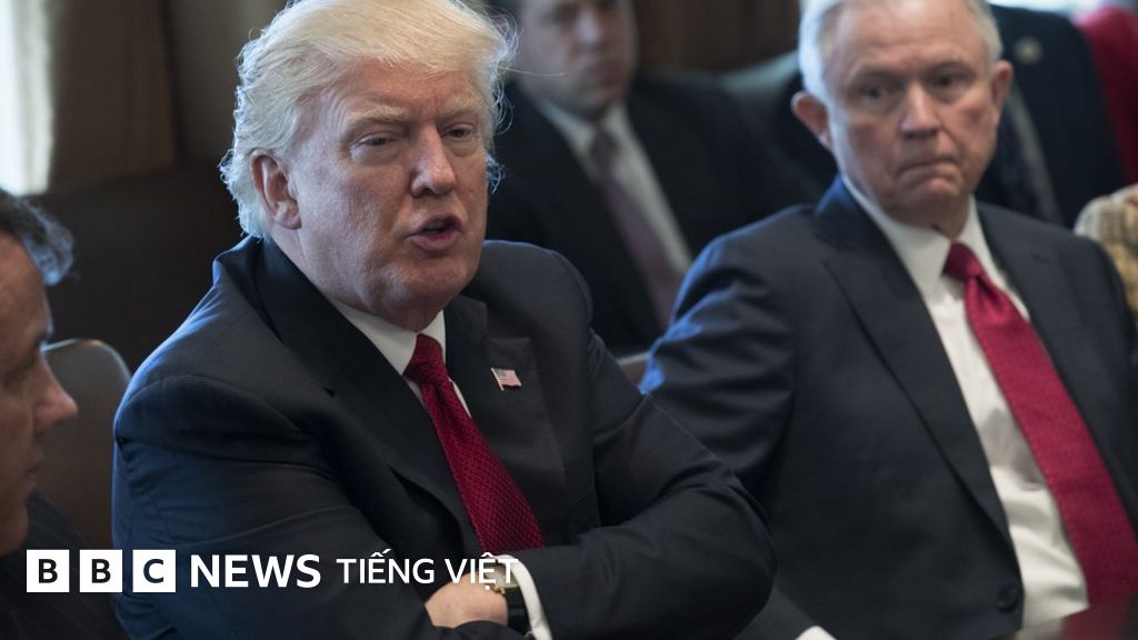 Trump chỉ trích 'rò rỉ' chống Bộ trưởng Tư pháp - BBC News Tiếng Việt