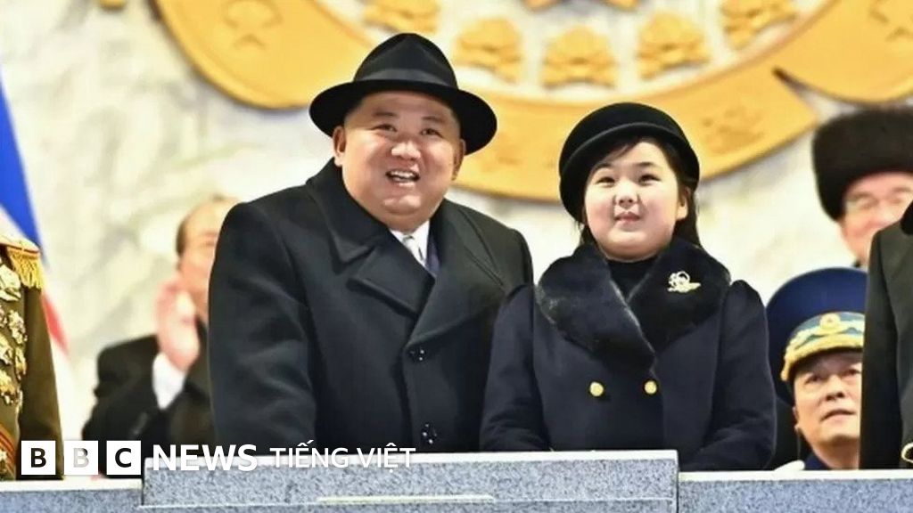 Câu hỏi kế vị được đặt ra với sự hiện diện của con gái Kim Jong-Un ...