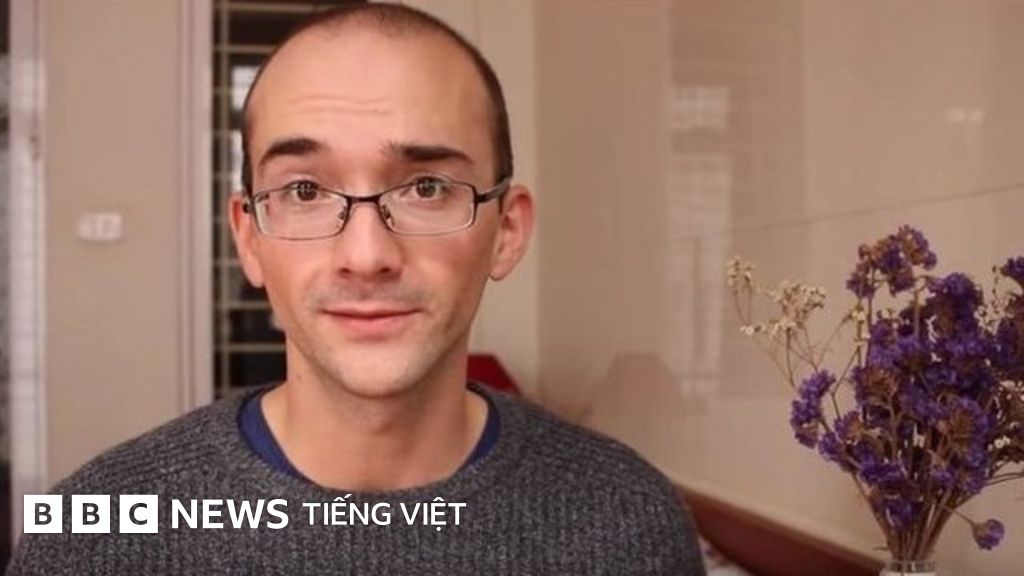 Dan Hauer bị cáo buộc 'xúc phạm' Tướng Giáp - BBC News Tiếng Việt