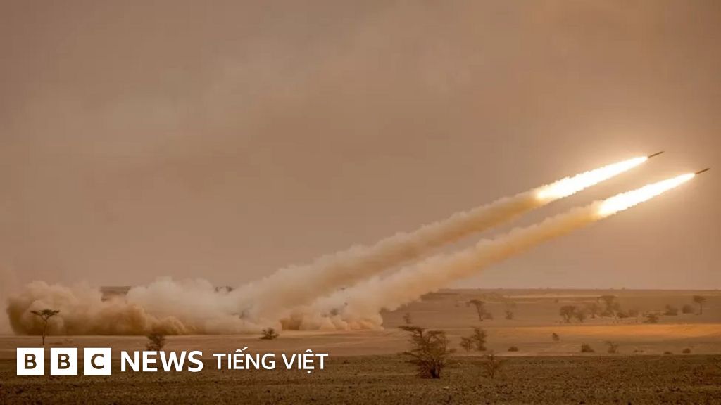Ukraine: Hỏa tiễn Himars là gì và chúng có đang làm thay đổi cuộc chiến? - BBC News Tiếng Việt