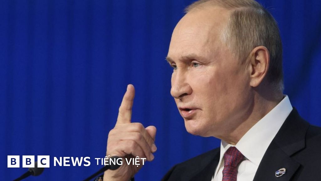 P﻿utin 'ngạo nghễ' nói chiến tranh Ukraine 'phần nào là nội chiến ...