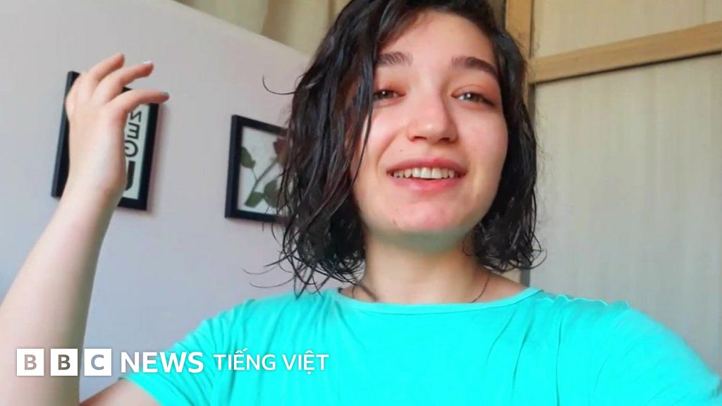 Iran: Thế hệ Gen Z 'nhận ra cuộc sống có thể khác đi' - BBC News Tiếng Việt