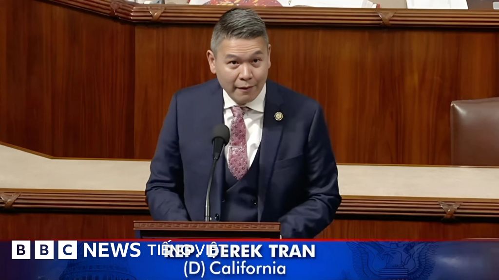 Dân biểu gốc Việt Derek Trần nói gì về ngày 30/4? - BBC News Tiếng Việt