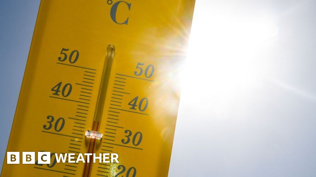 UK extreme heat warning - BBC Weather