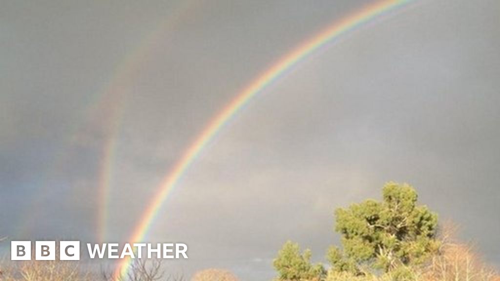 Rare reflection rainbow seen in Gloucestershire - BBC Weather