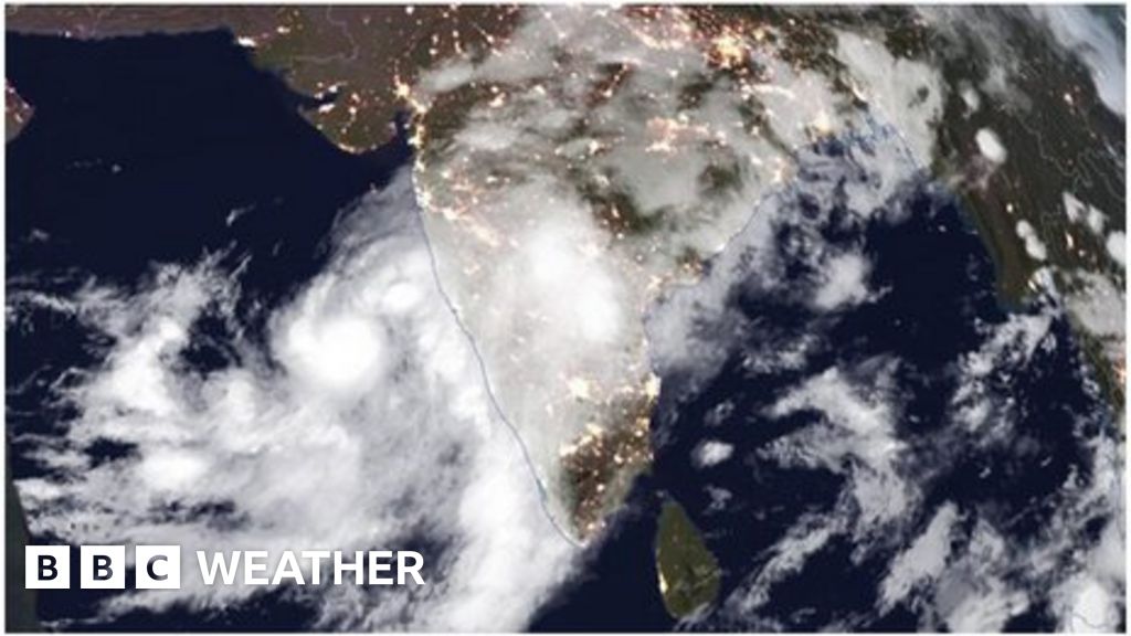 Cyclone Nisarga makes landfall - BBC Weather