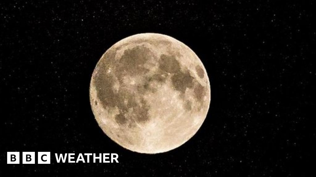 Gallery: A Full Moon - BBC Weather