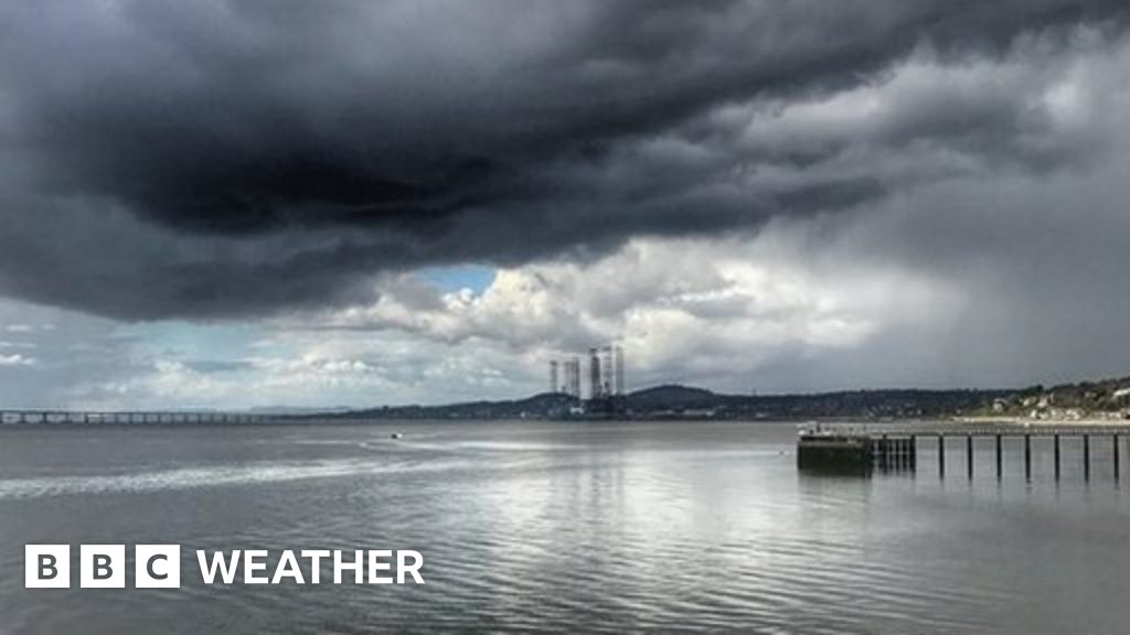 Gallery: April showers - BBC Weather