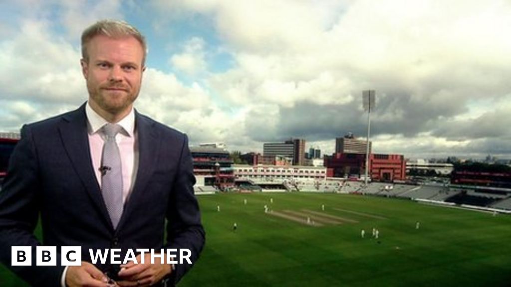 More rain for World Cup cricket semi-finals? - BBC Weather