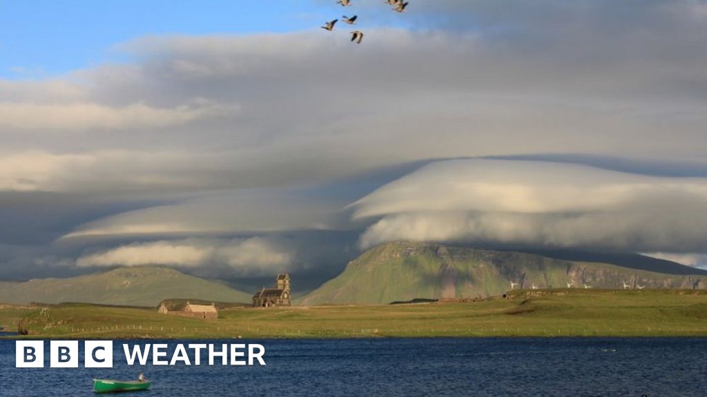Mountain clouds win Pic of the Season - BBC Weather