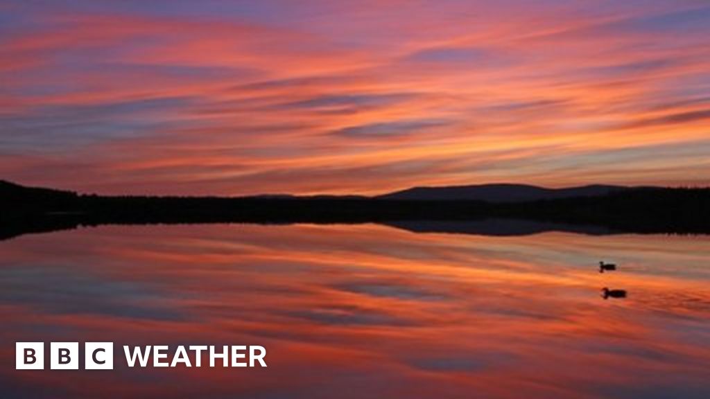 Gallery: First sunsets of British Summer Time - BBC Weather