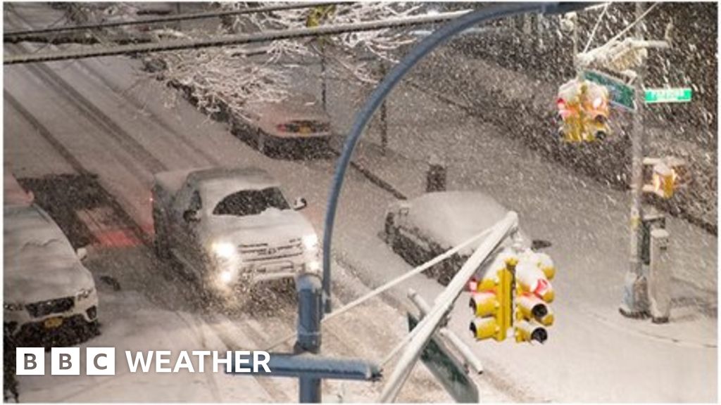 Heavy snow and blizzards for North America - BBC Weather