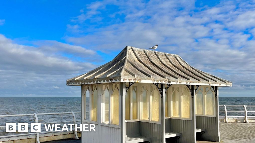 Warm and sunny over the weekend? - BBC Weather