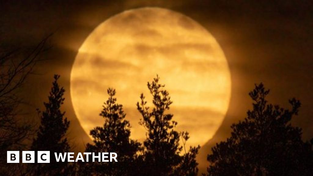 Why does each month's full moon have a name? - BBC Weather