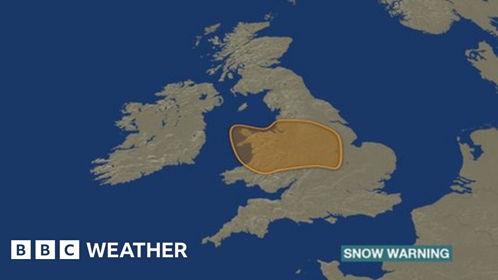 Amber snow warning issued for Sunday - BBC Weather