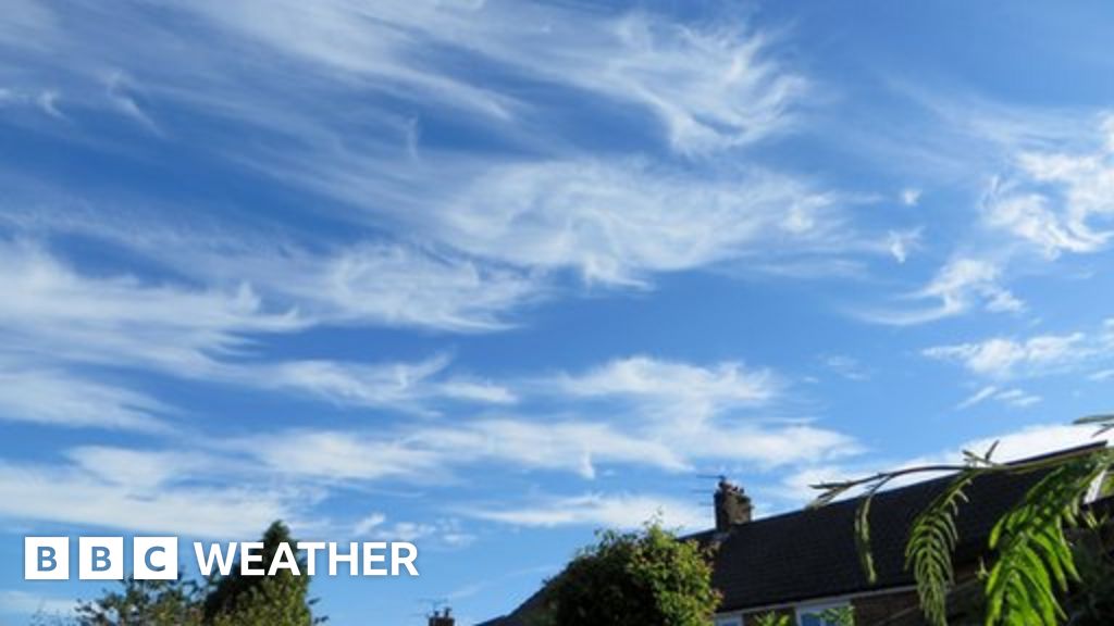 Cloud-busting: Mare's tails - BBC Weather