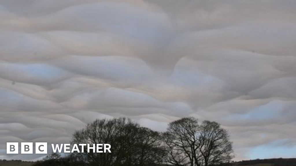 Asperitas clouds spotted by Weather Watchers - BBC Weather