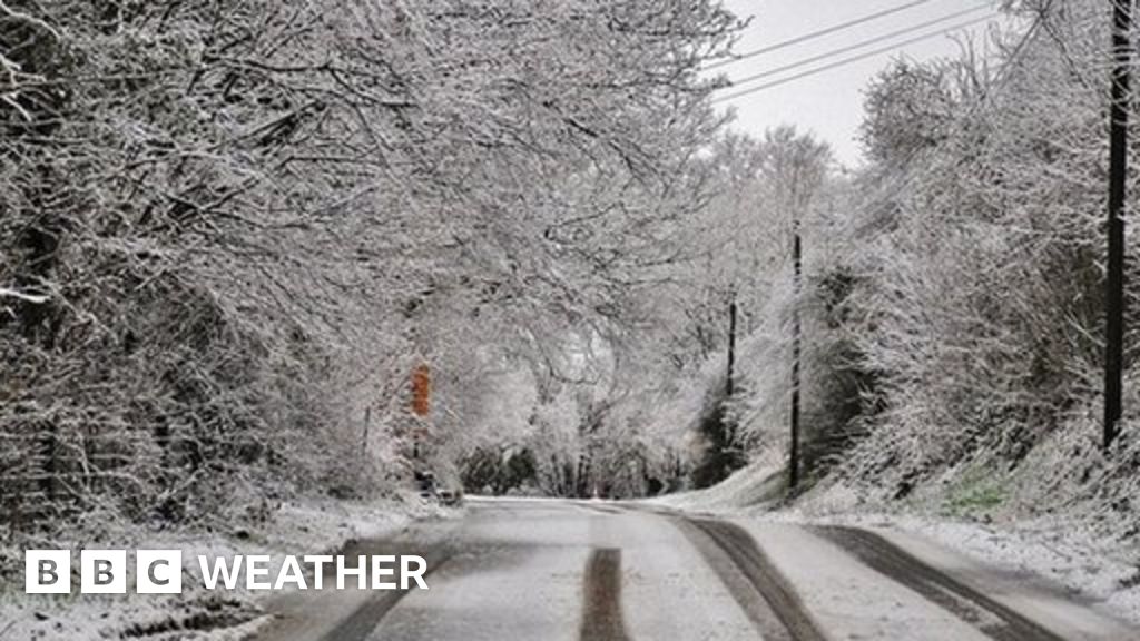 Gallery: Snow surprise! - BBC Weather