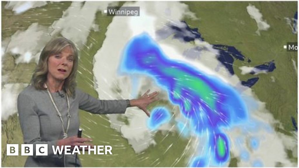 Powerful winter storm continues to pound North America - BBC Weather