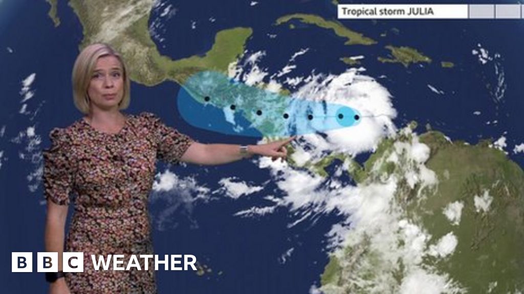 Central America braces for a hurricane - BBC Weather