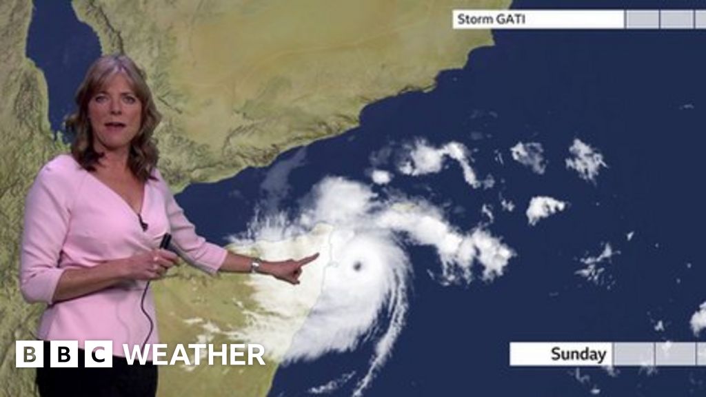 Cyclone Gati hits Somalia - BBC Weather