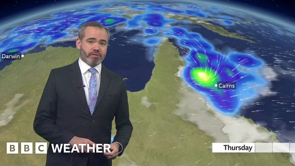 Tropical Cyclone Jasper barrels towards Australia - BBC Weather