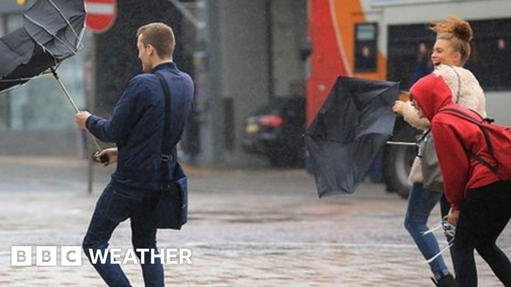 Squall lines: What are they and what effect do they have? - BBC Weather