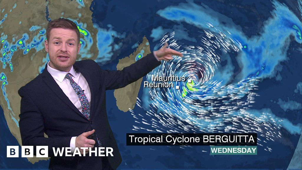 Tropical Cyclone imminent for Mauritius - BBC Weather