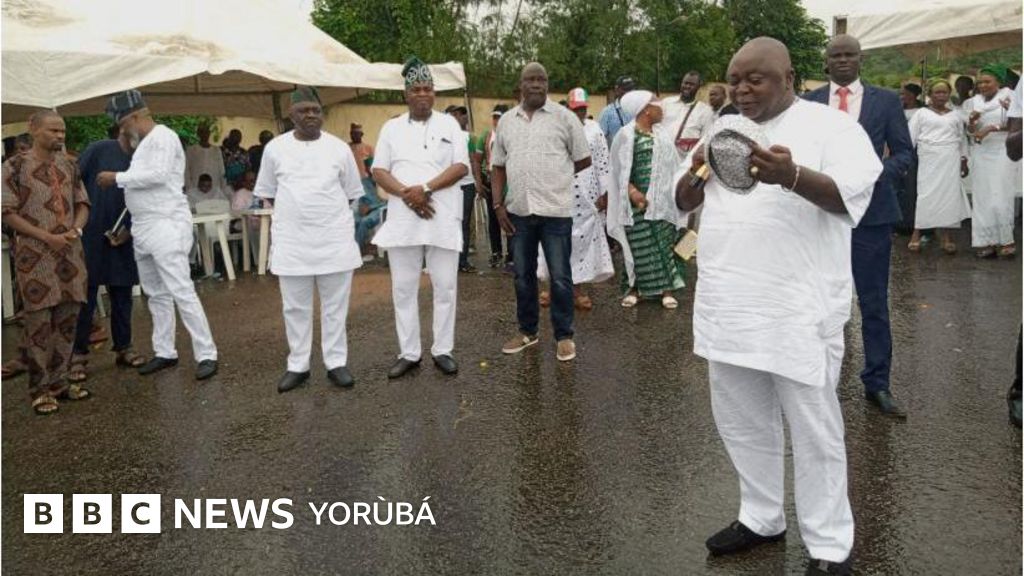 Ogun Pdp àwọn Olùdíje òjísẹ ọlọ Run Gbàdúrà Nínú òjò ṣáájú ìbò 2023