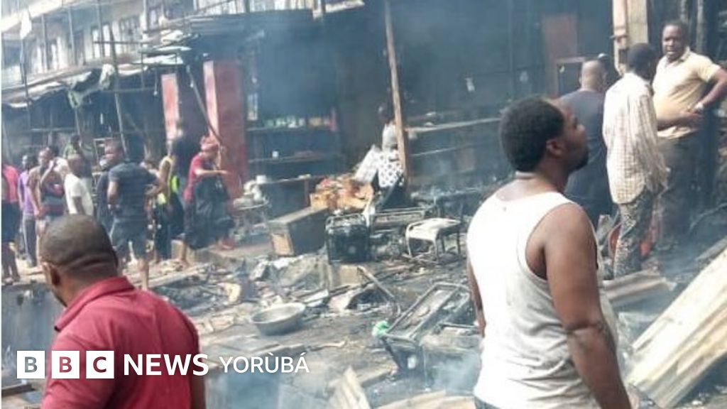 Onitsha market fire: Ilé tó lé ni 100 ló bá ìṣẹ̀lẹ̀ ìjàmbá iná lọ ní ...