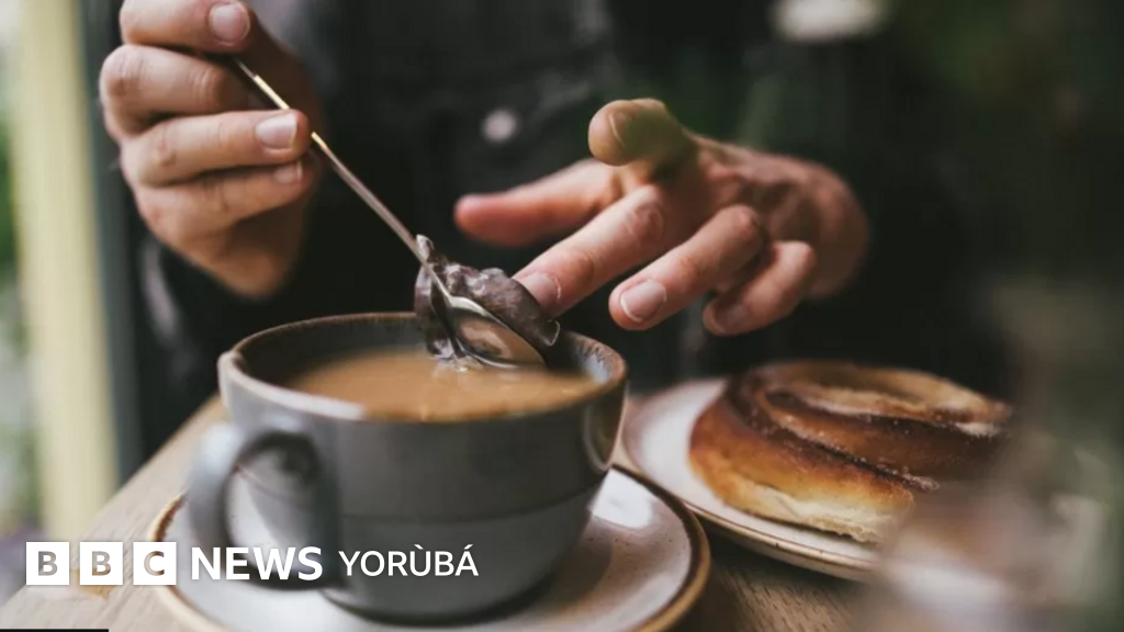 Salt in tea: Àǹfàání tó wà nínú fífi iyọ̀ sínú 'Tea' tó o fẹ́ mu - BBC ...