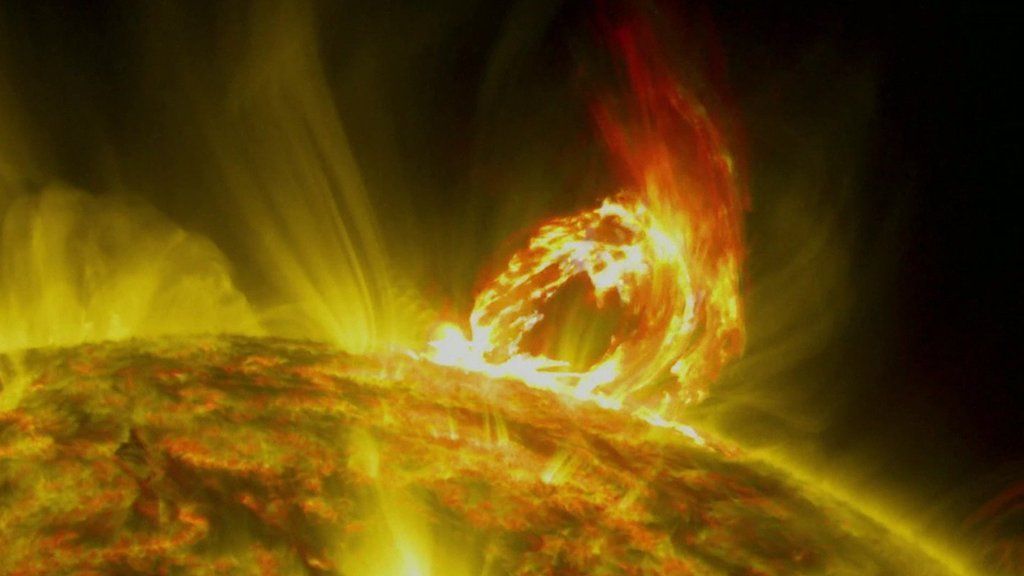 Solar eruption caught on camera by Nasa - BBC Newsround