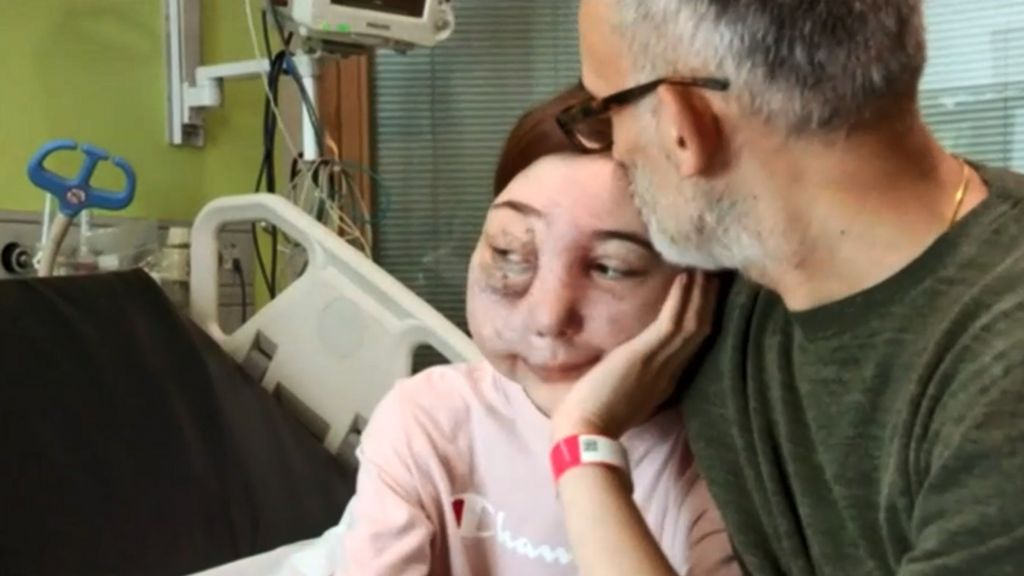 Nikki Lilly: It's important to show life's tough side - BBC Newsround