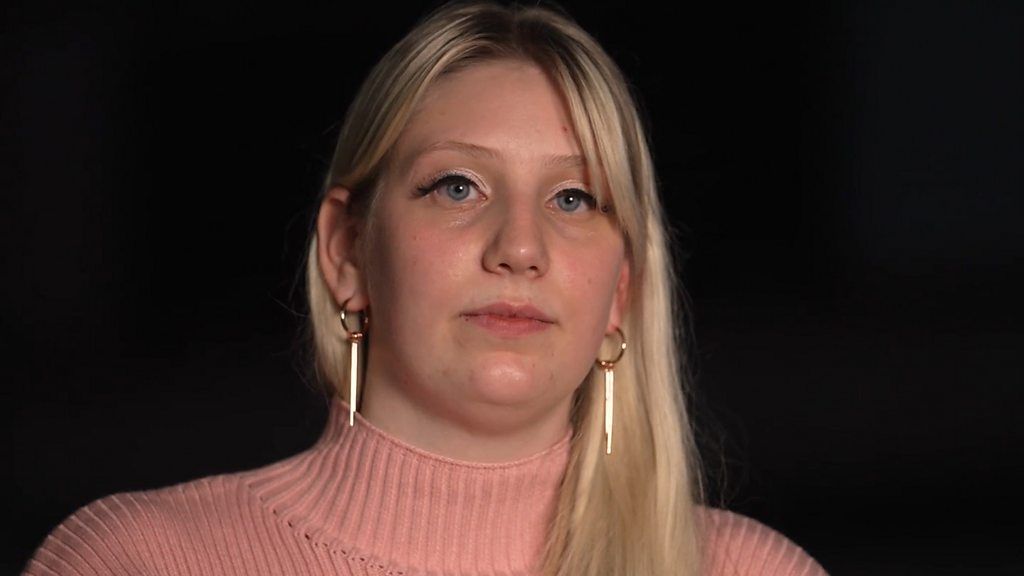 Doctors were so concerned - former gymnast - BBC Sport