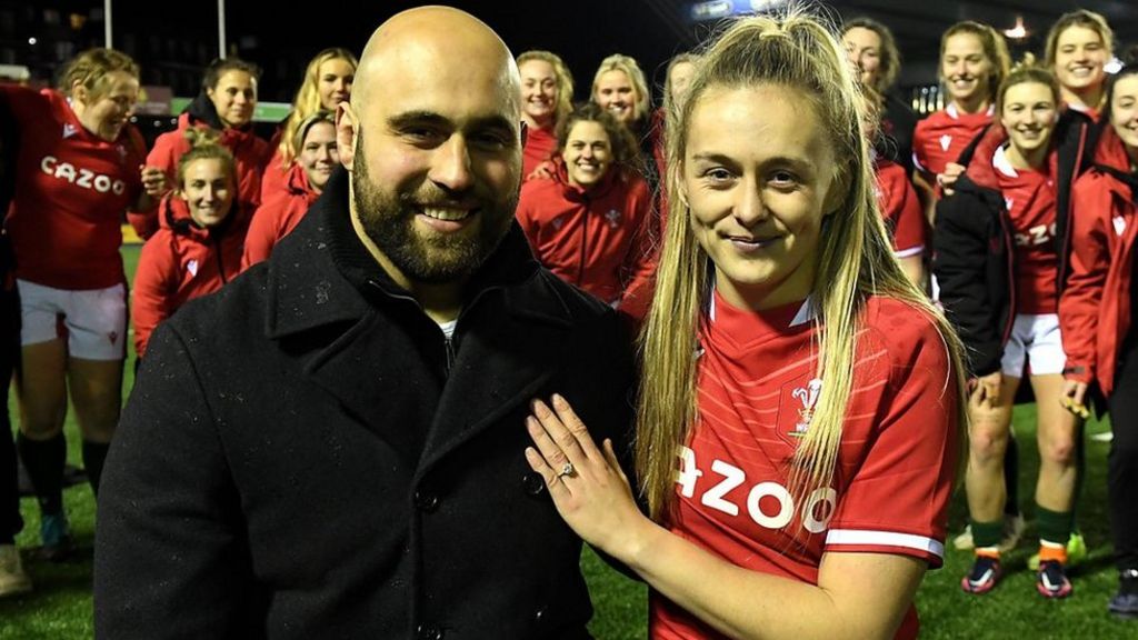 Hannah Jones and Dino Dallavalle reflect on rugby and romance - BBC Sport