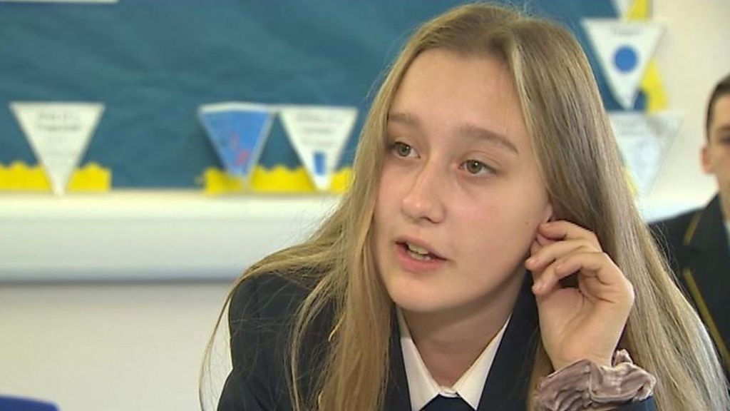 Dim ffonau symudol yn 'helpu ni i ganolbwyntio' - BBC Cymru Fyw