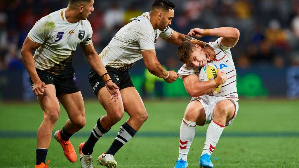 Rugby League World Cup 2021: Meet RugBee the official mascot! - BBC ...