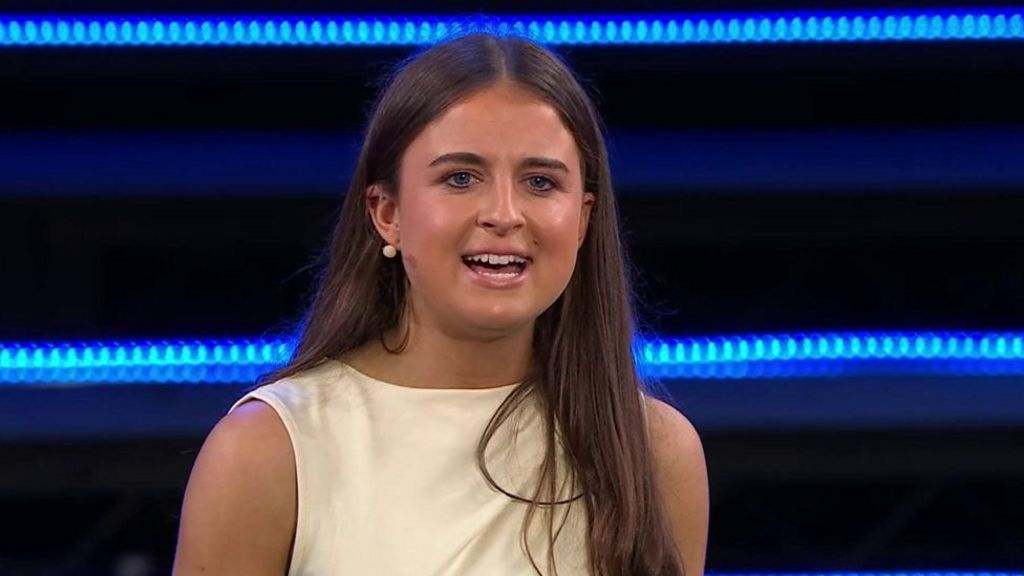 Unawd o Sioe Gerdd 19 oed a throsodd (43) - BBC Cymru Fyw