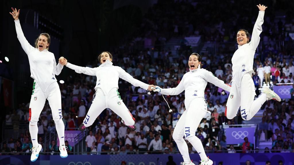 Olympics fencing: Italy beat France to win women's epee team gold - BBC ...