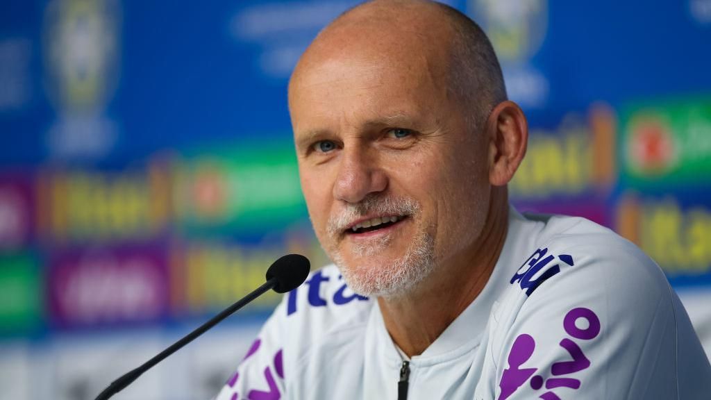 Liverpool: Brazil legend Claudio Taffarel joins coaching team - BBC Sport