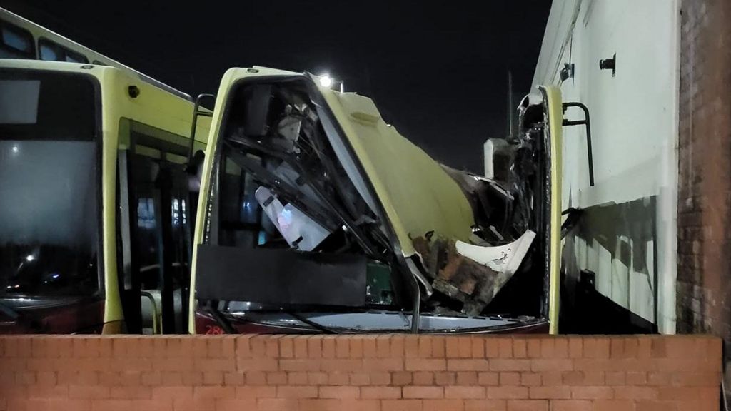East Yorkshire bus damaged after roof collapse at Hull depot - BBC News