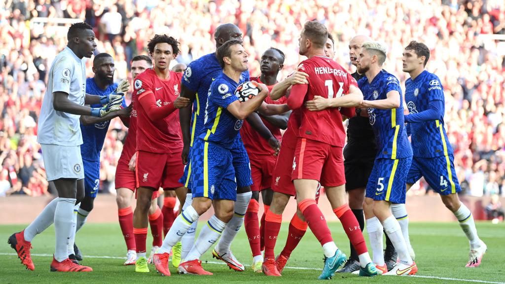 Liverpool v Chelsea: In pictures - BBC Sport