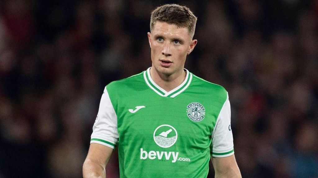 Fish enjoying life in front of 'unbelievable fans' at Hibs - BBC Sport