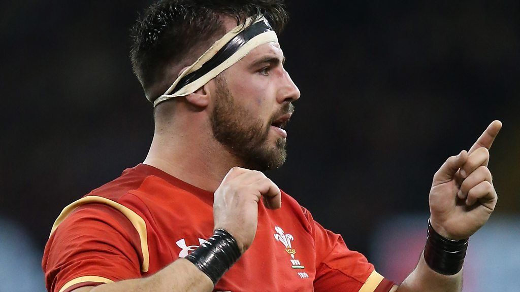 Scott Baldwin says he could have lost his hand after it was bitten by a ...