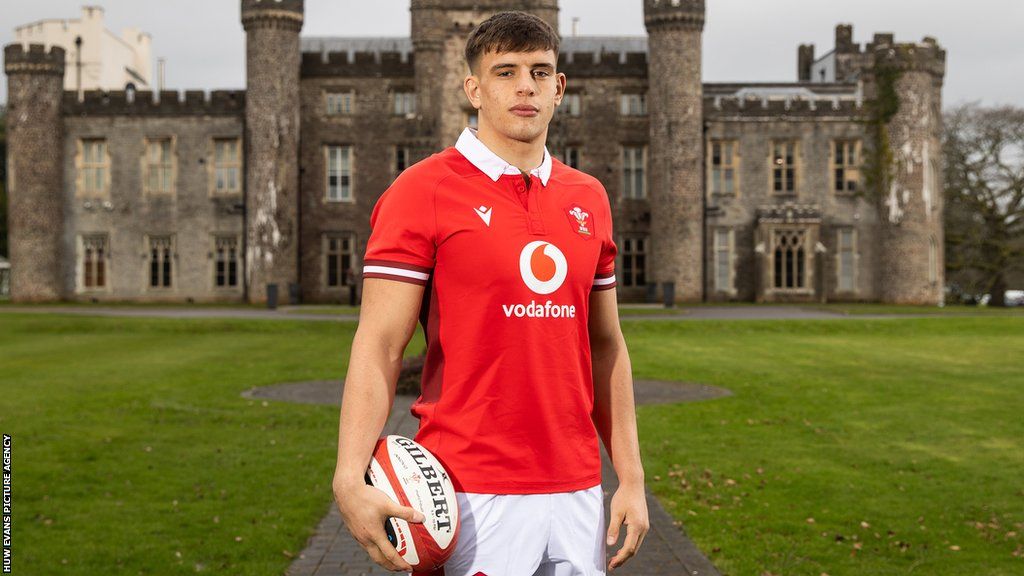 Six Nations 2024: From Porthcawl juniors to Wales captain - the making ...