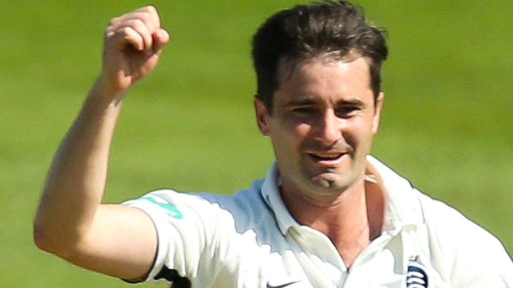 County Championship: Middlesex deny Gloucestershire dramatic win with ...